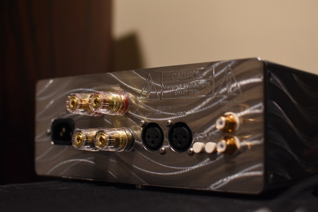 Audio Component Basics: Integrated Amplifers, Preamplifiers and ...