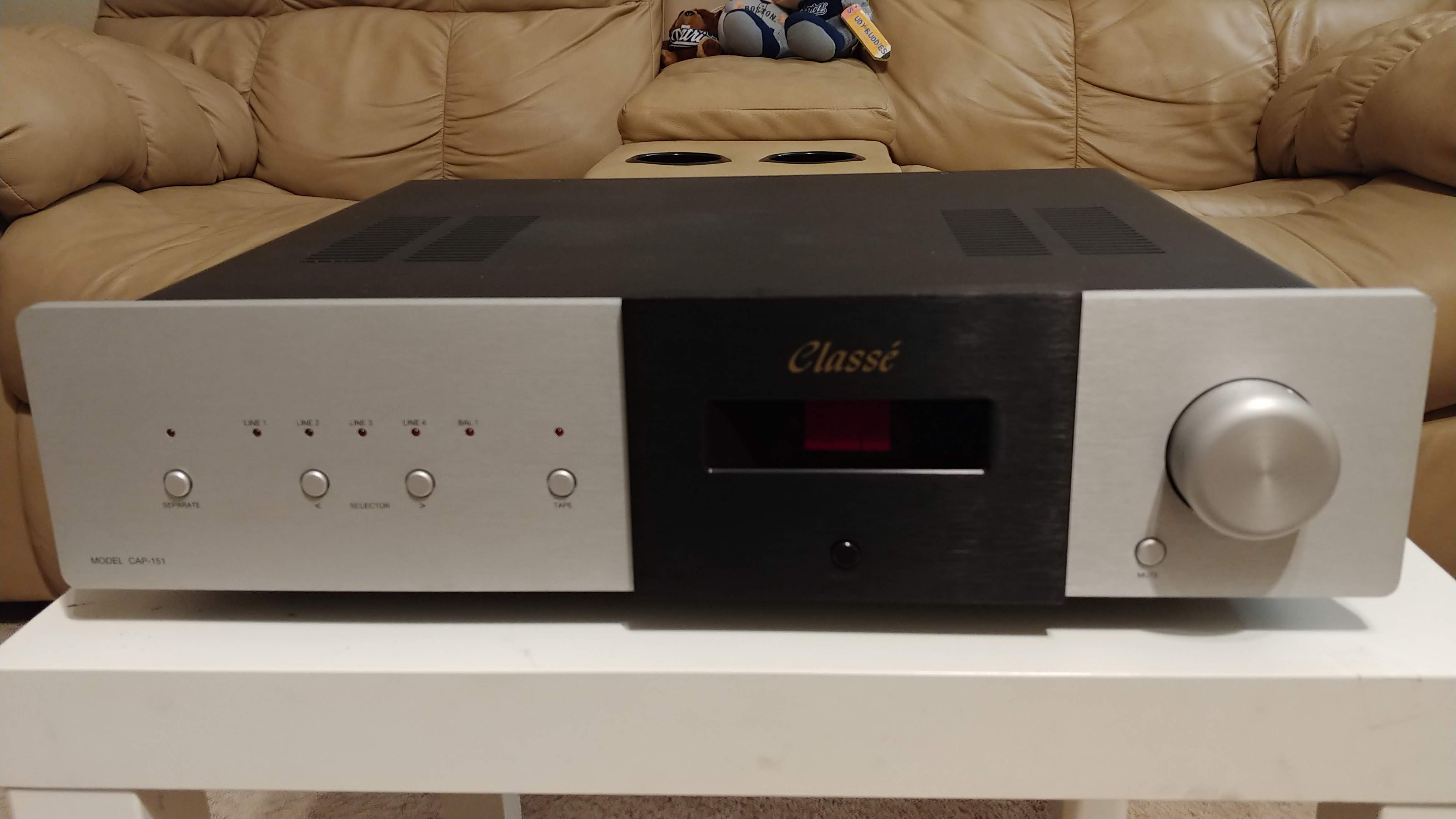 Audio Component Basics: Integrated Amplifers, Preamplifiers and ...