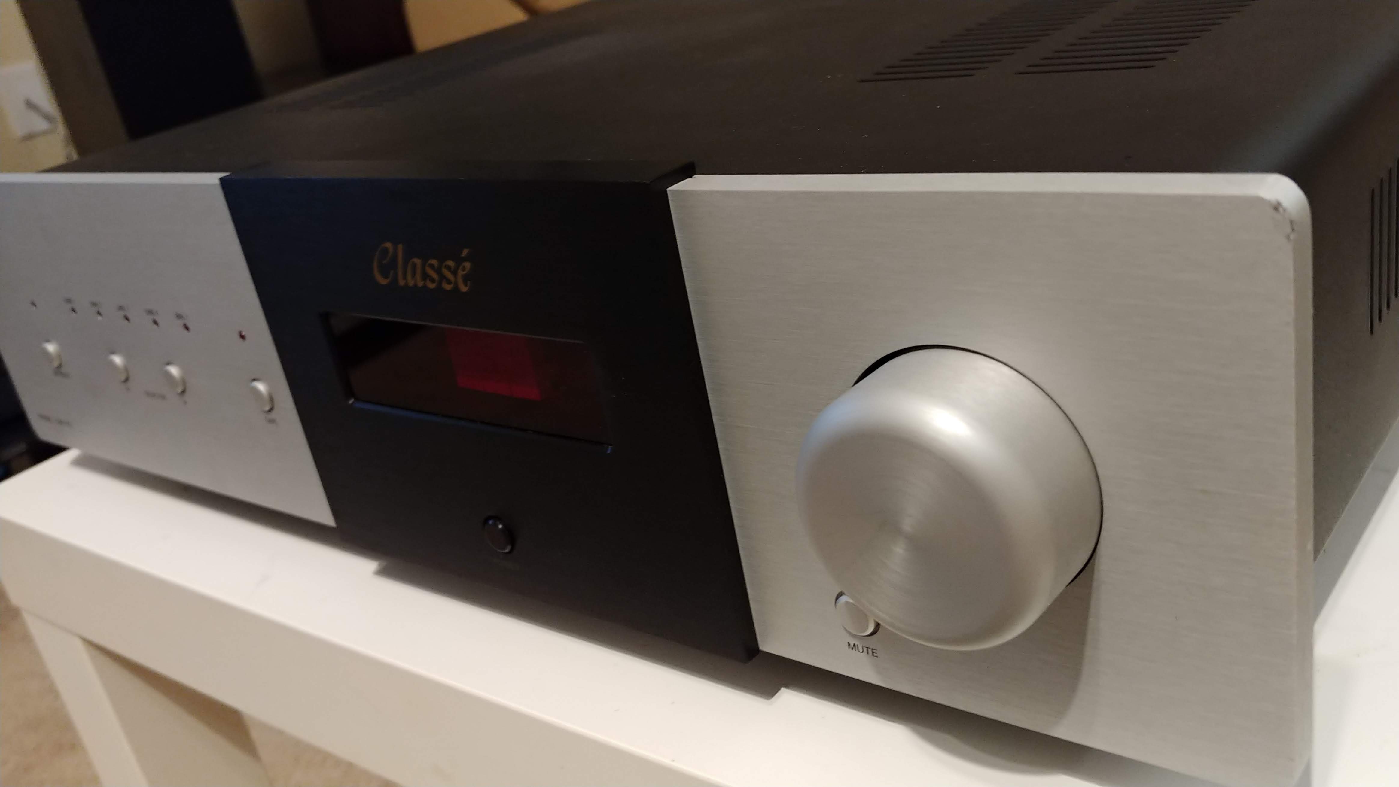 Audio Component Basics: Integrated Amplifers, Preamplifiers and ...